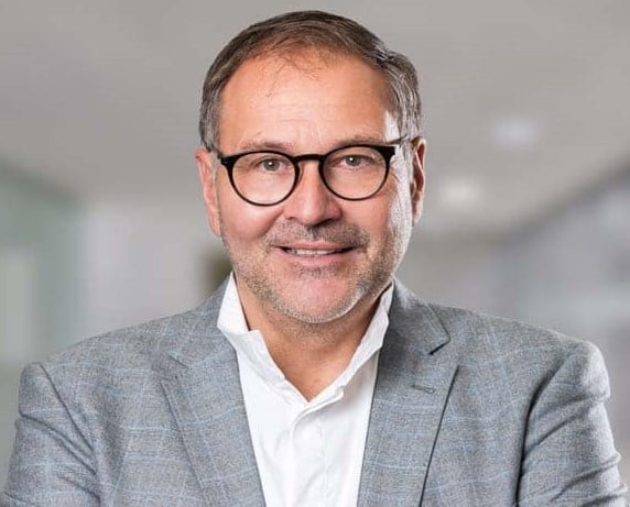 Case Study - HWZ Zurich